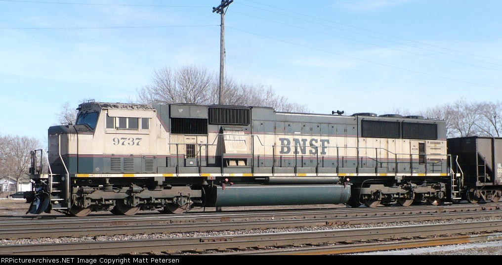 BNSF 9737